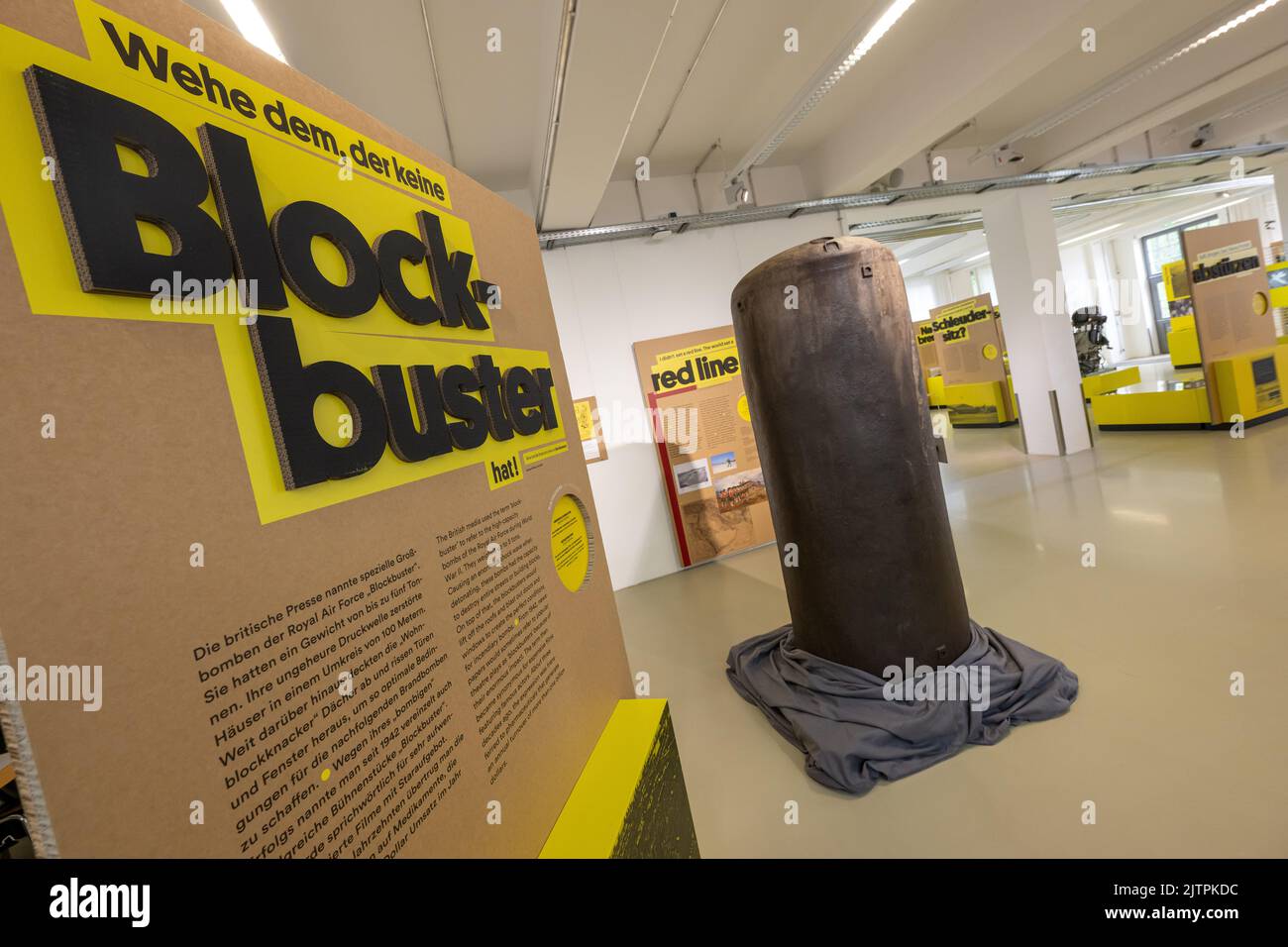 Blockbuster iii hi-res stock photography and images - Alamy