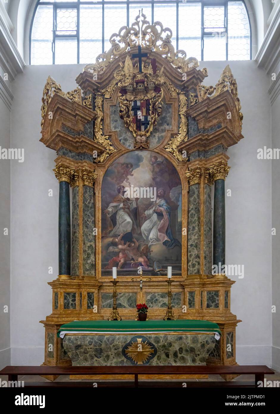 side altar, Fulda Cathedral, Fulda, Hesse, Germany Stock Photo - Alamy