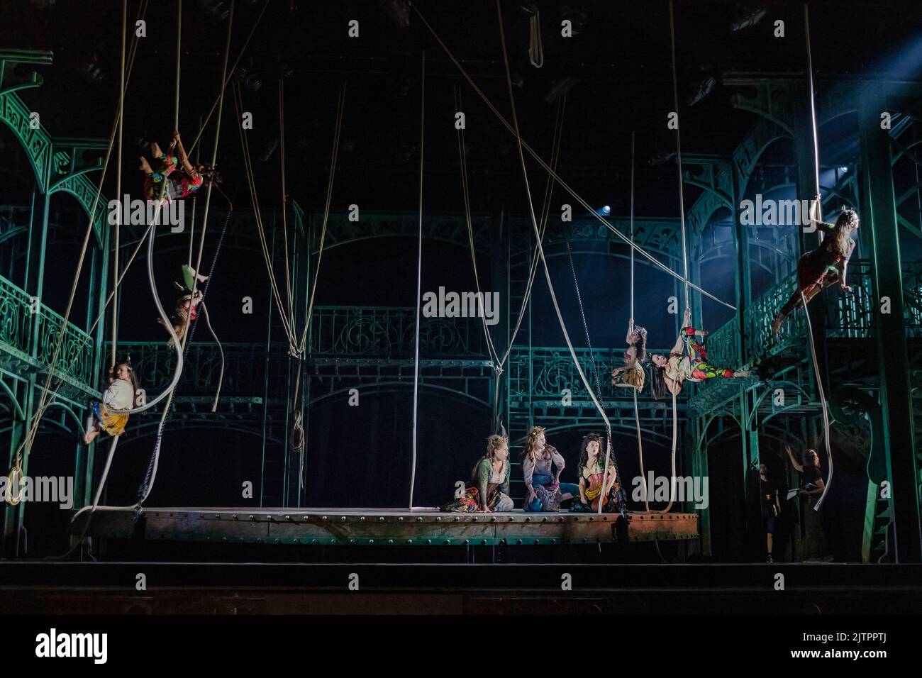Refuse workers start to clean at Edinburgh's Chambers street after ...