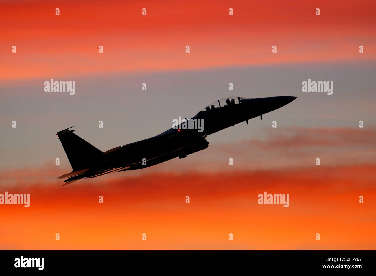 A United States Air Force McDonnell Douglas F-15E Strike Eagle launches ...