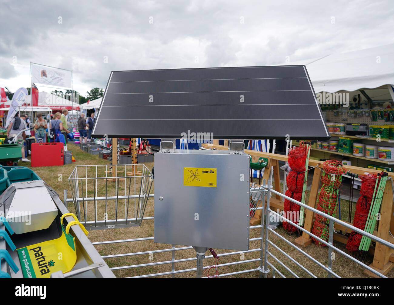 Solar panel booth hi-res stock photography and images - Alamy
