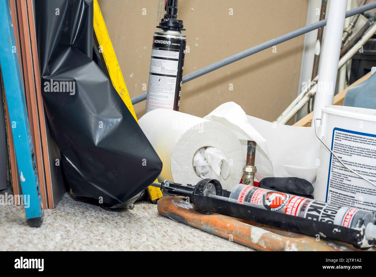 Rubbish diy hi-res stock photography and images - Alamy