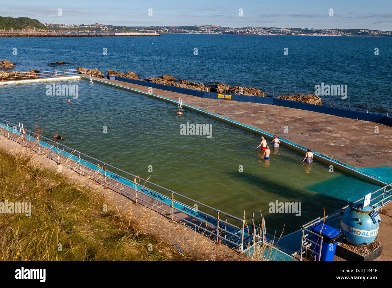 Seawater pool swimming hi-res stock photography and images - Alamy