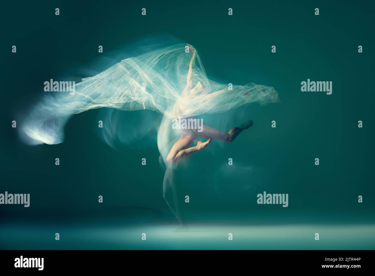 Creative dance art hi-res stock photography and images - Alamy