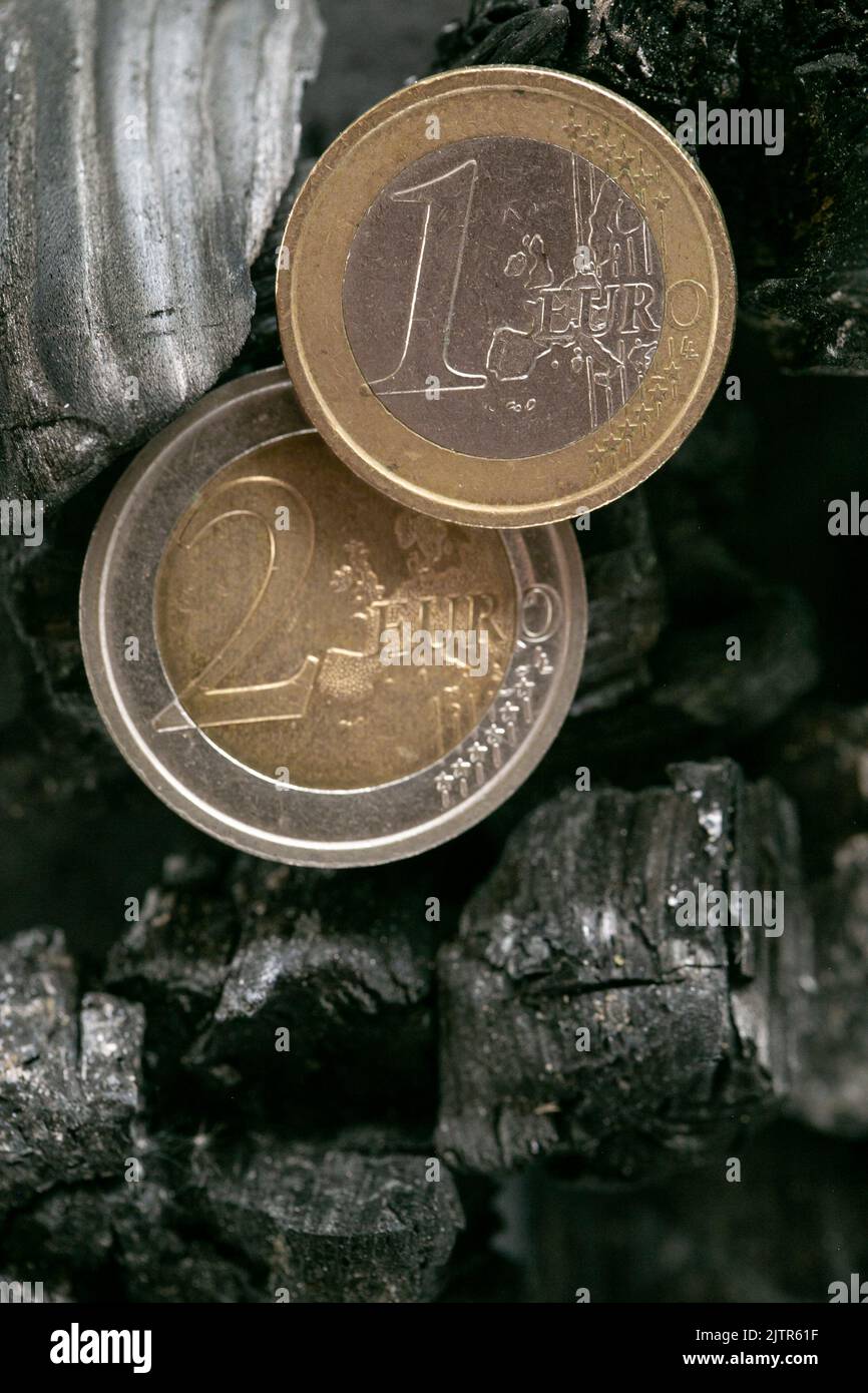 Coal and close up hi-res stock photography and images - Alamy