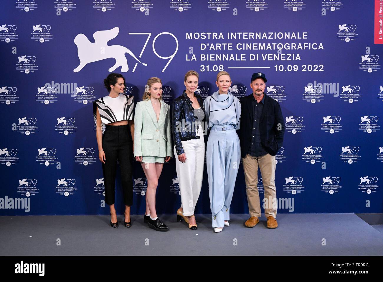 Noemie Merlant , Sophie Kauer , Nina Hoss , Cate Blanchett , Todd Field ...
