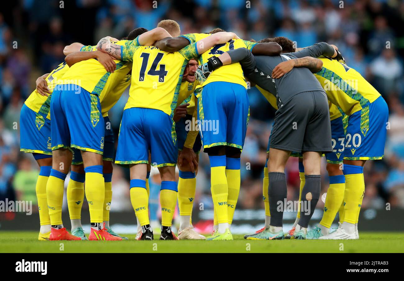 Manchester, England, 31st August 2022. Pre match team huddle during the Premier League match at ...