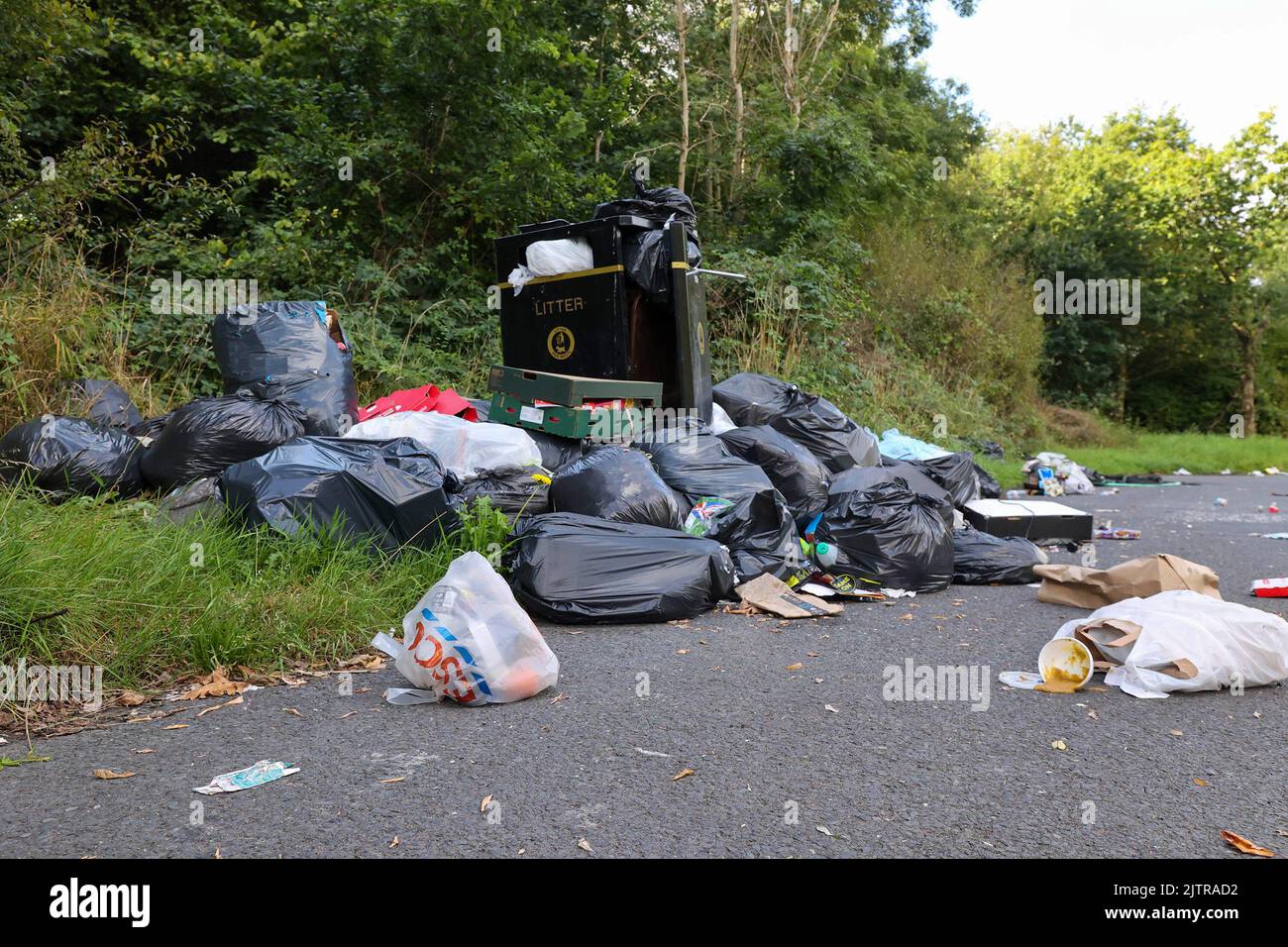 Bagging area hi-res stock photography and images - Alamy