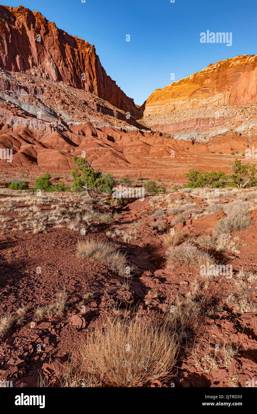 Red/Orange Entrada and Navajo Sandstones are just two of the rock ...
