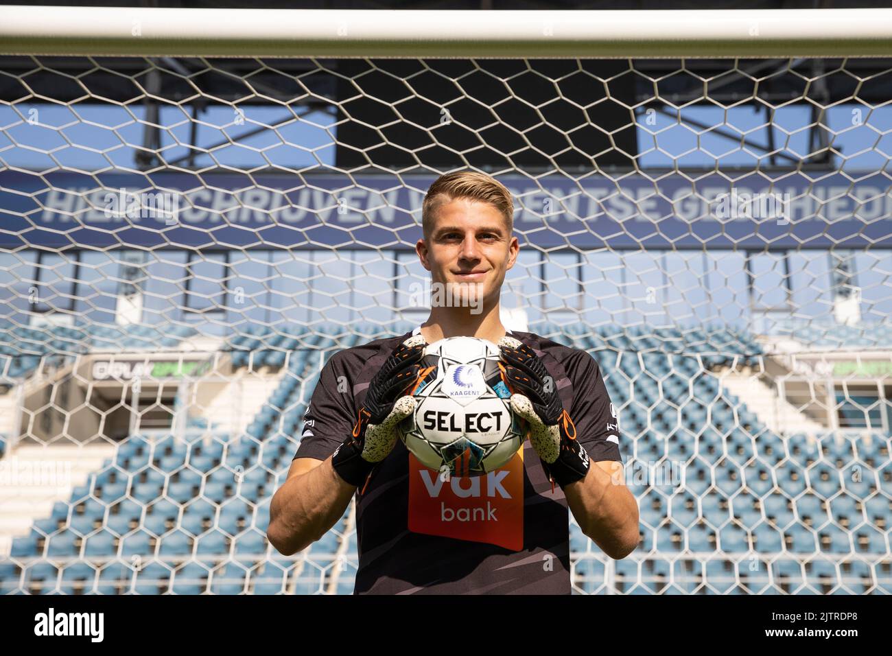 French goalkeeper Paul Nardi pictured at the signing of his contract at ...