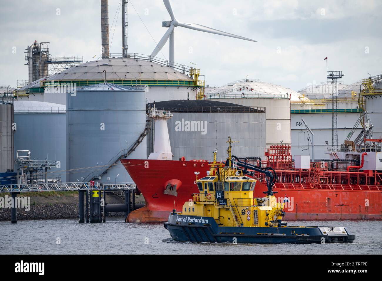 Petroleumhaven, Vopak Terminal Europoort, crude oil tank farm, over 99 ...