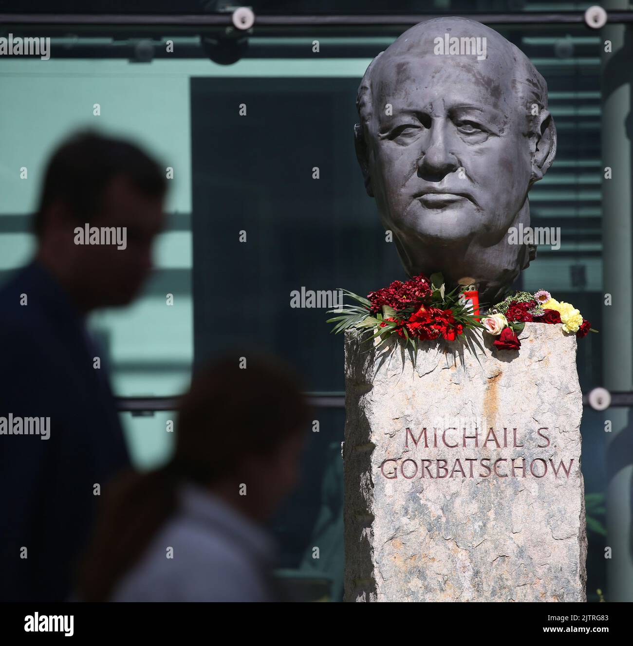 Berlin Germany 01st Sep 2022 People Look At A Bust Of Mikhail