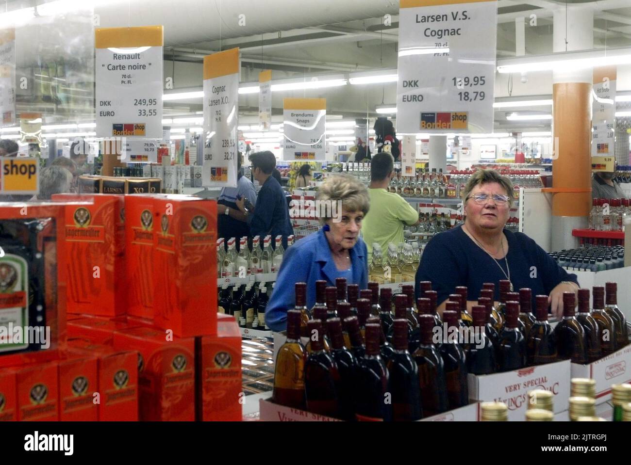 Border trade at the Bordershop in Puttgarden Stock Photo - Alamy