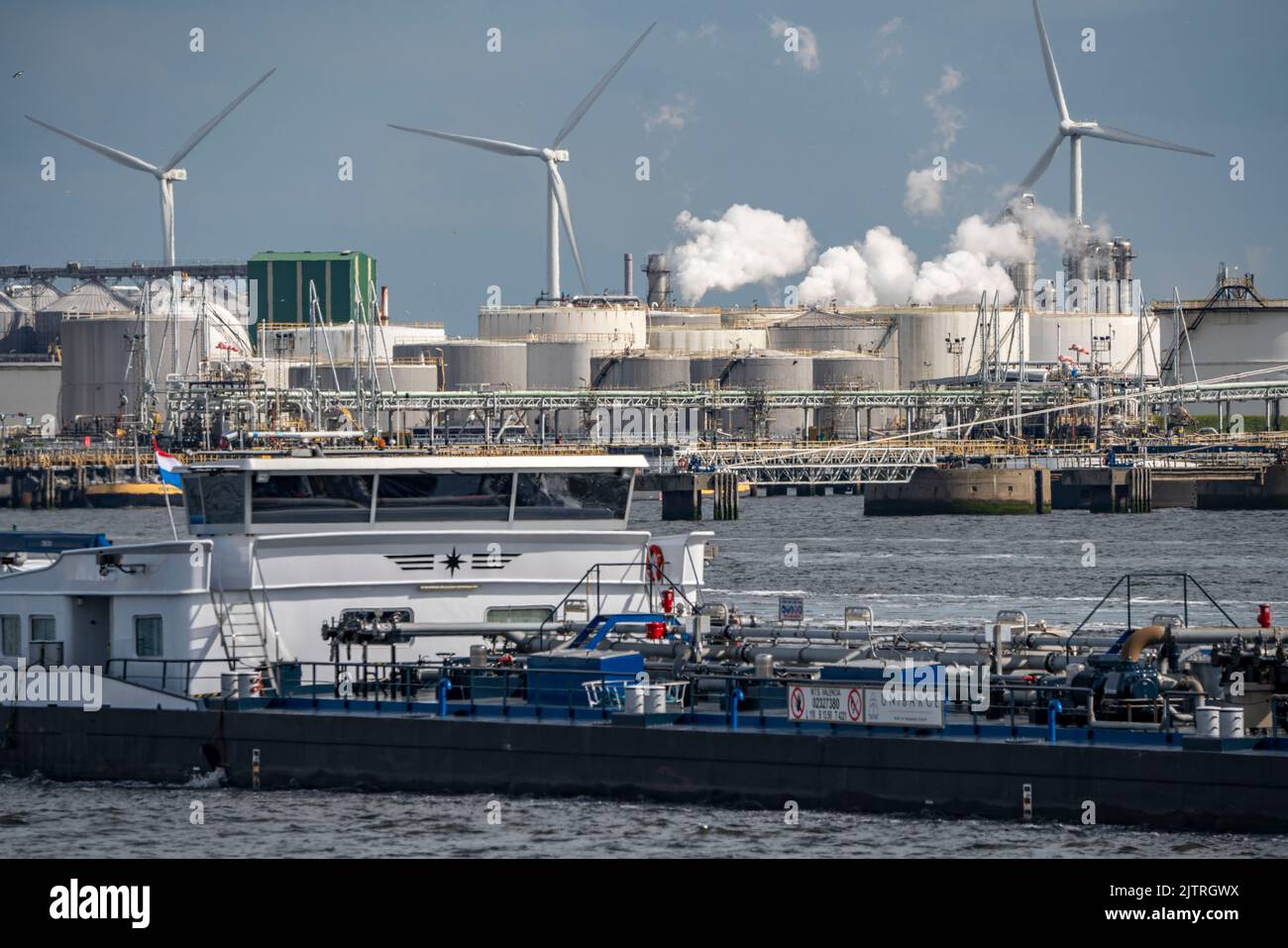 Petroleumhaven, Vopak Terminal Europoort, crude oil tank farm, over 99 ...