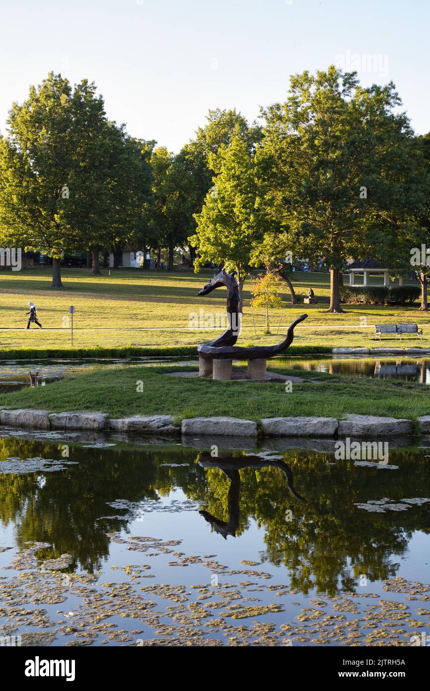 Top view statue in middle hi-res stock photography and images - Alamy