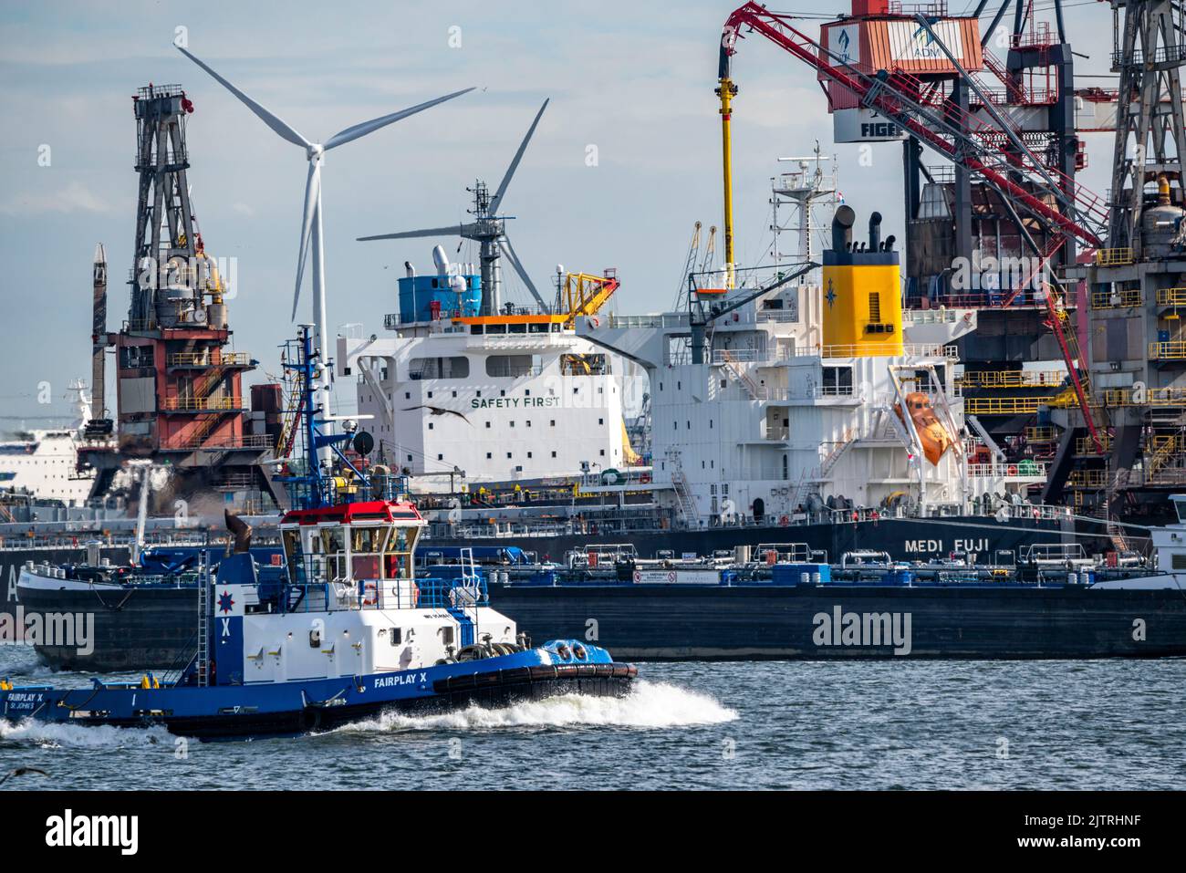 Petroleumhaven, tankers waiting for new loading at Europoort harbour ...