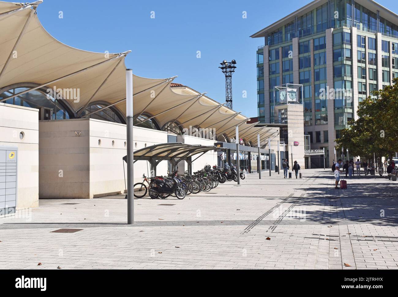 Forecourt and main entrance of the SNCF railway station at Poitiers ...