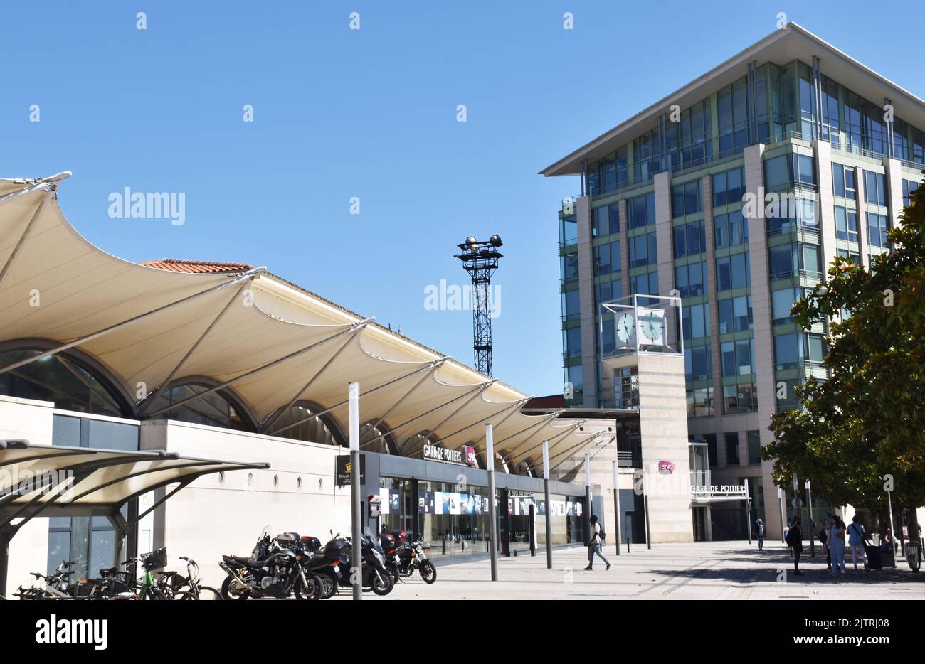 Forecourt and main entrance of the SNCF railway station at Poitiers ...