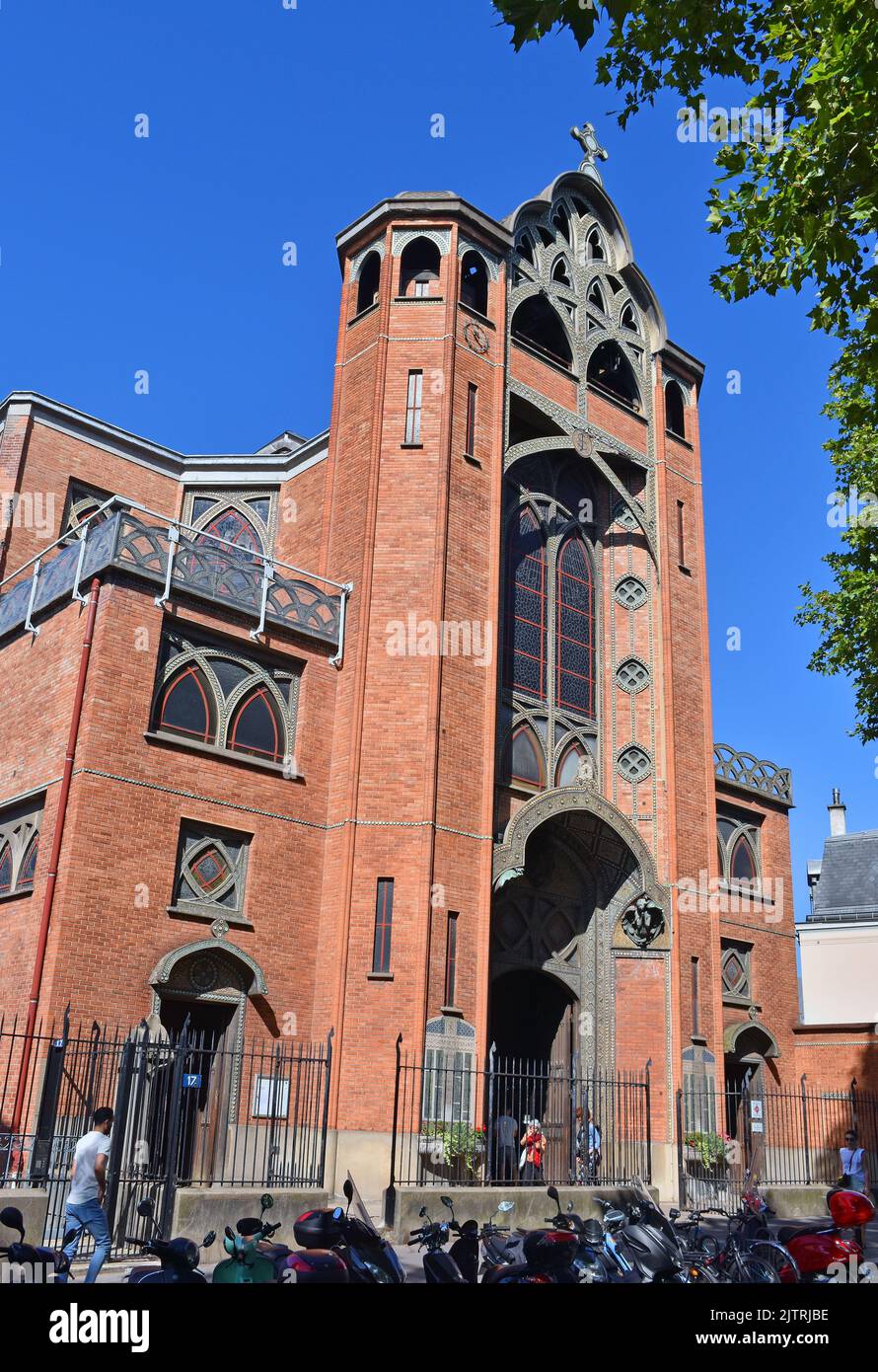 The Church of St Jean de Montmartre, Paris, a very early reinforced ...