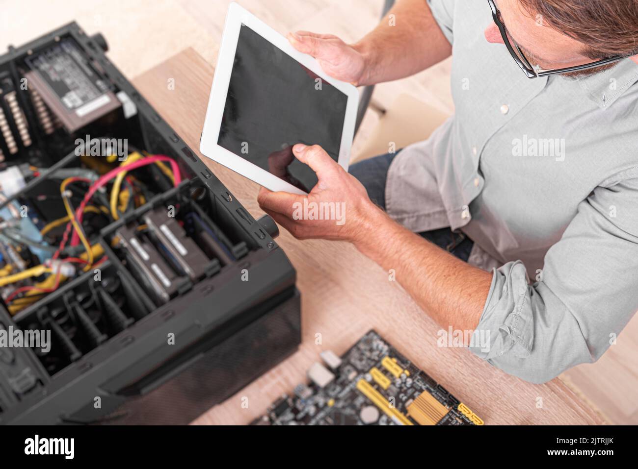 Repair, assembly and restoration of personal computers Stock Photo - Alamy