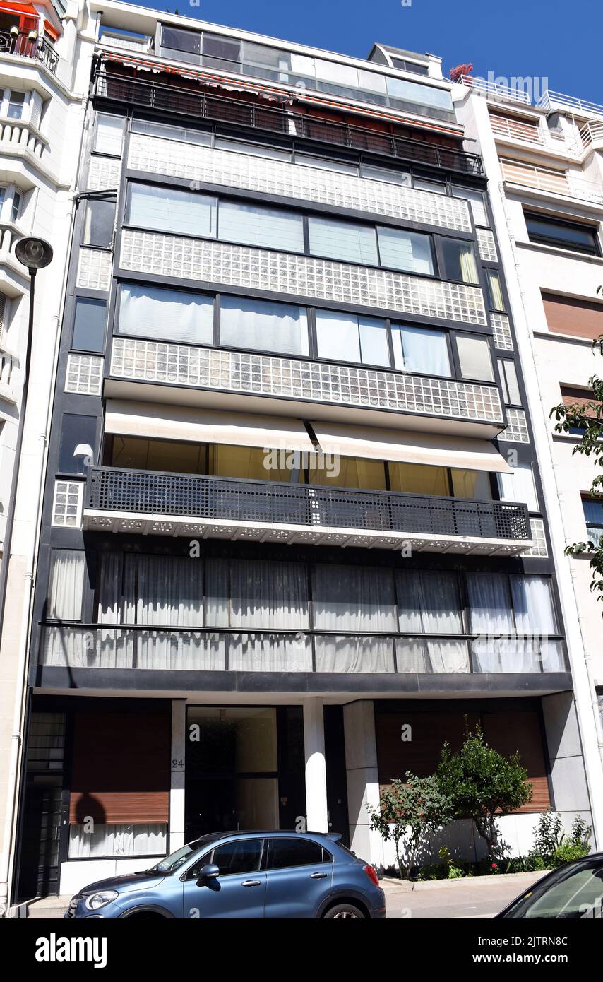 The Immeuble Molitor, a speculative apartment building, with elevations ...