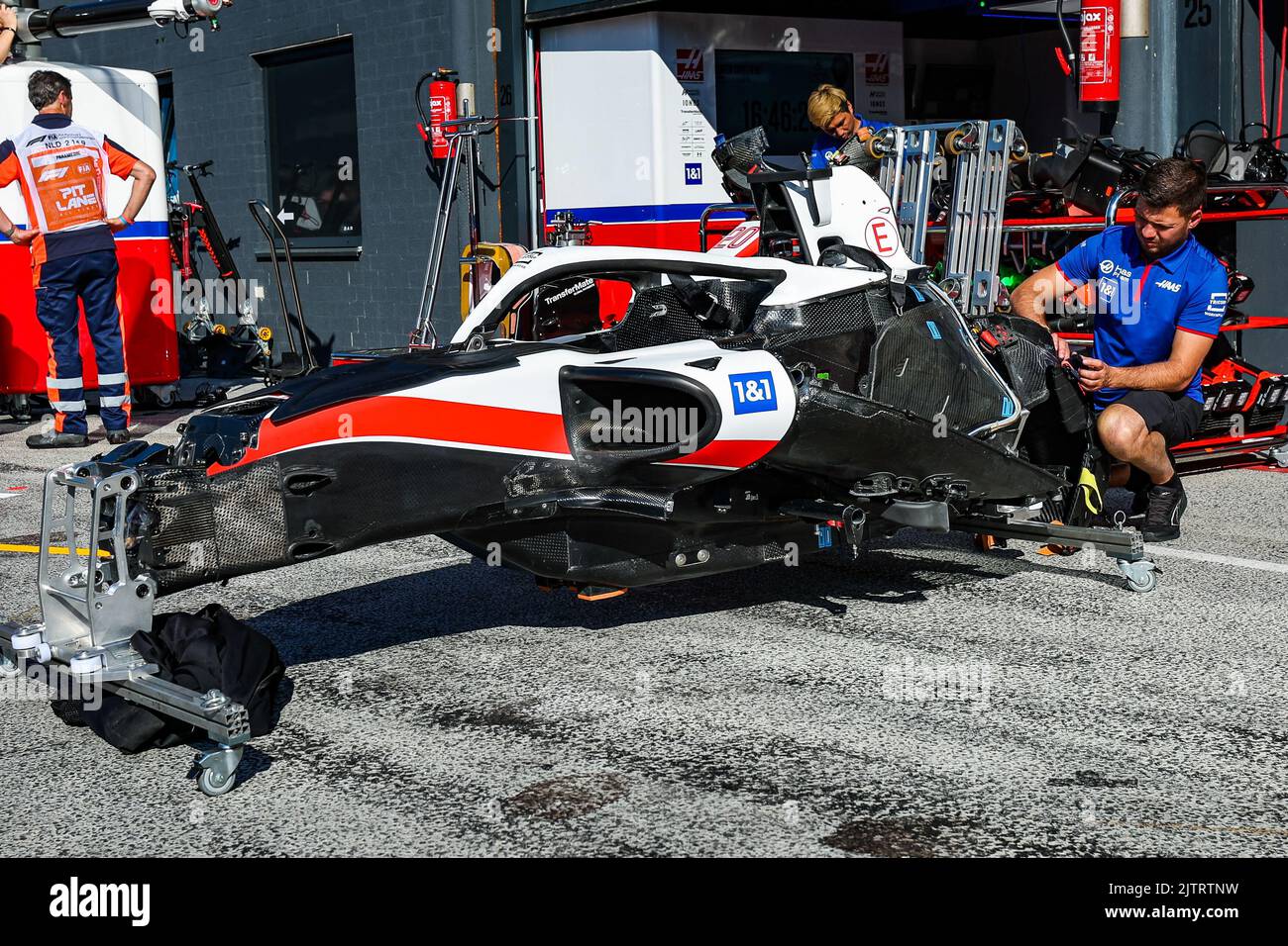 Haas F1 Team VF-22 Ferrari, Mechanical detail of the chassis during the ...