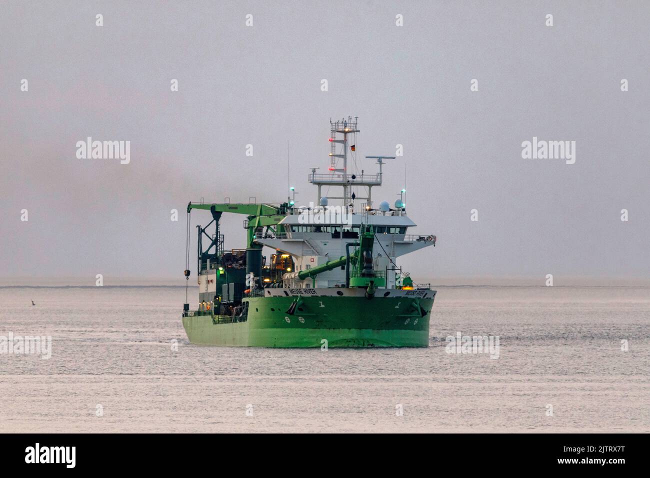 Blaue stunde am meer hi-res stock photography and images - Alamy