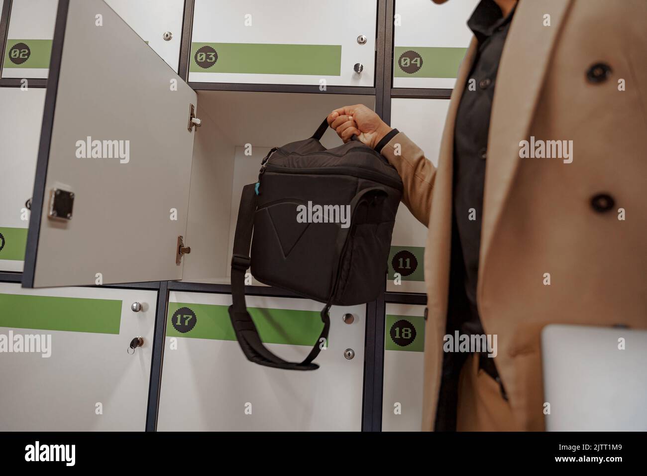 Work locker hi-res stock photography and images - Alamy