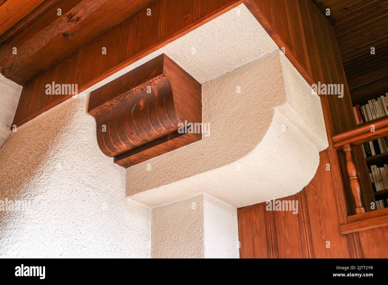 Alpine rustic carpentry Stock Photo - Alamy