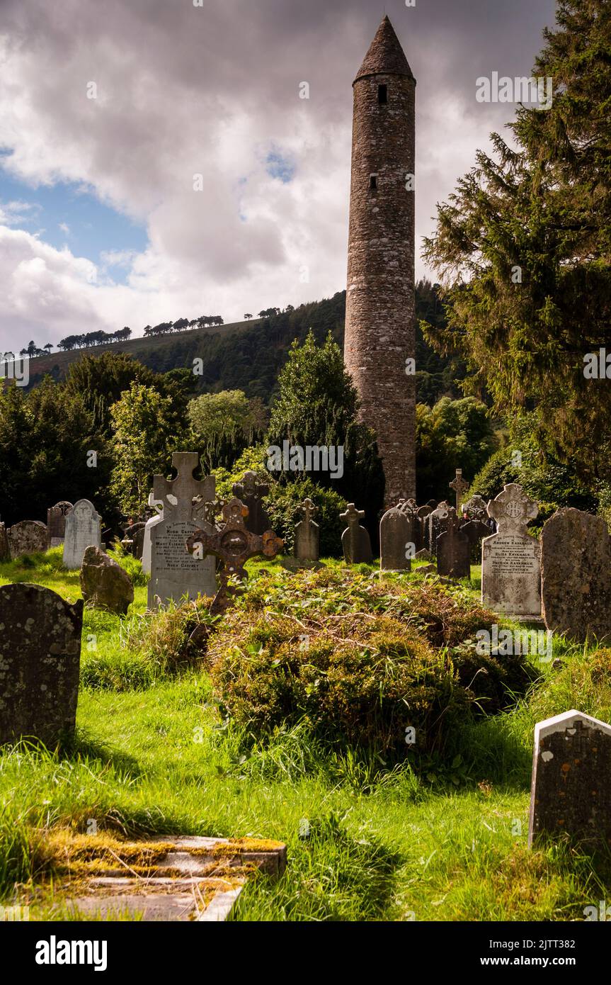 Roundtower hi-res stock photography and images - Alamy