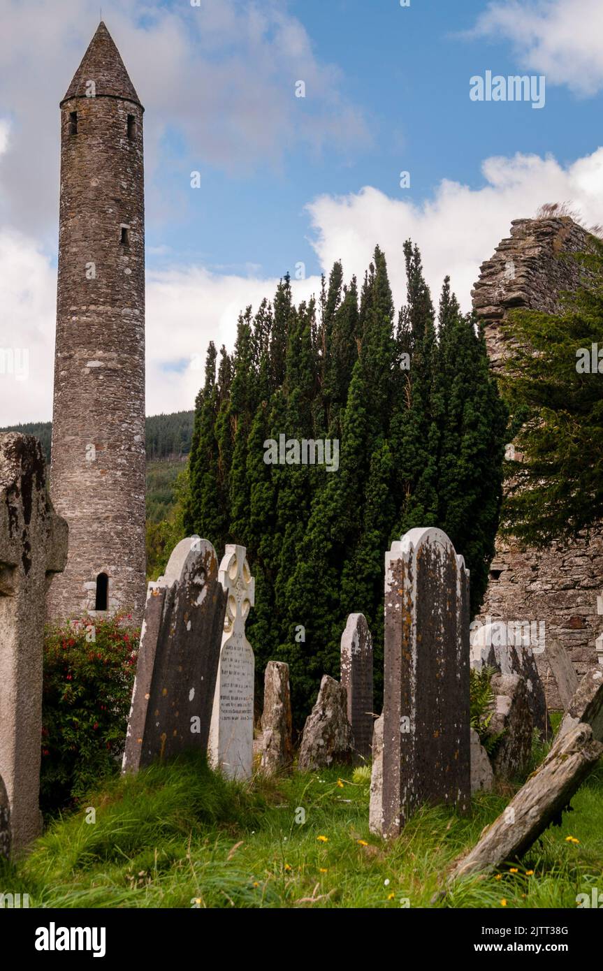Roundtower hi-res stock photography and images - Alamy