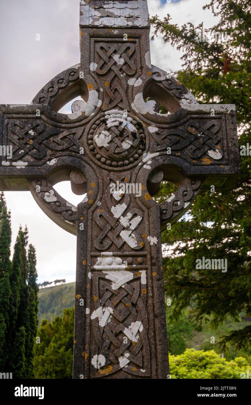 Celtic Cross at Glendalough in County Wicklow, Ireland Stock Photo - Alamy