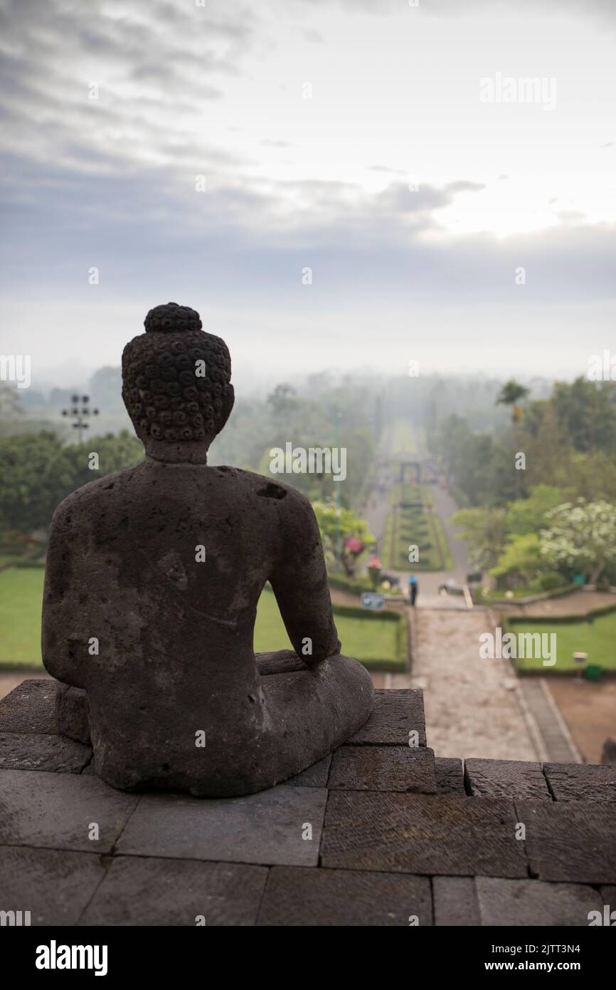 Ancient Buddhist Borobudur Temple outside Jogjakarta (Yogyakarta), Java ...