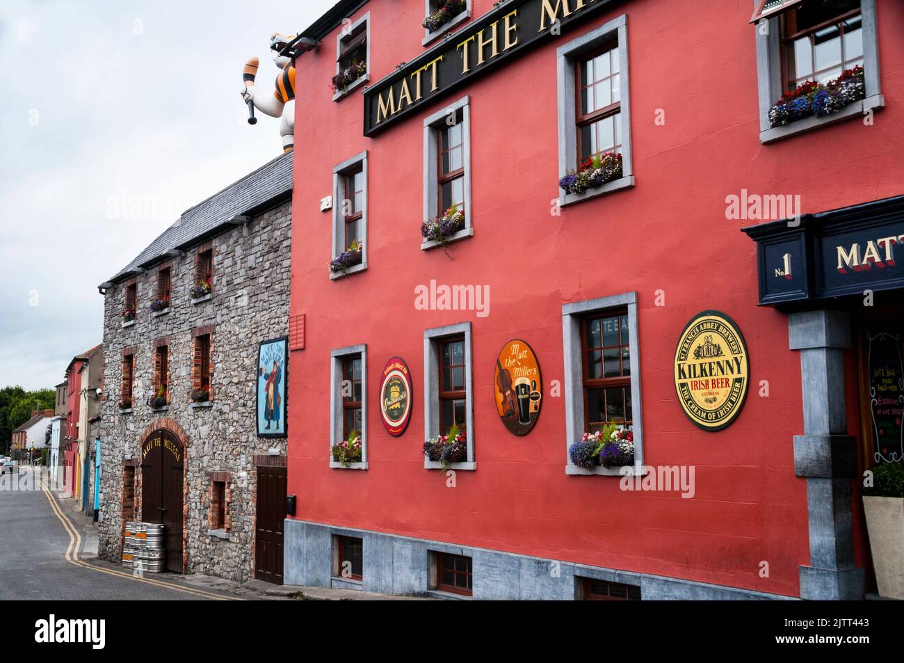 Kilkenny college hi-res stock photography and images - Alamy