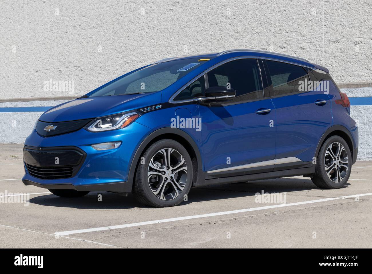 Indianapolis - Circa August 2022: Chevrolet Bolt EV electric vehicle ...