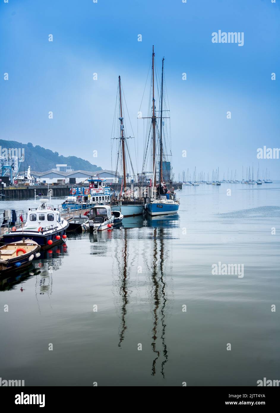 Front of brixham harbour hi-res stock photography and images - Alamy