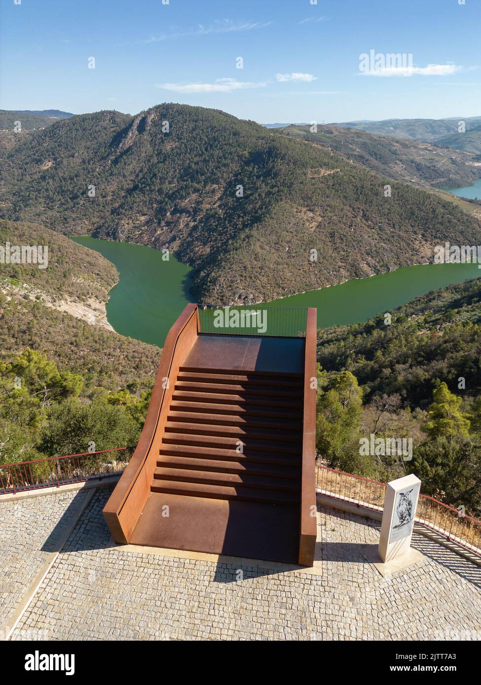Viewpoint of Ujo over the meander of the river Tua, in the Douro region ...