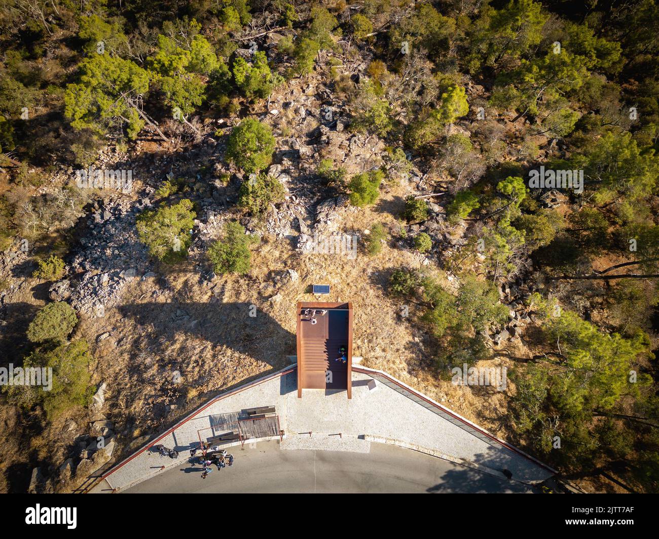 Viewpoint of Ujo over the meander of the river Tua, in the Douro region ...