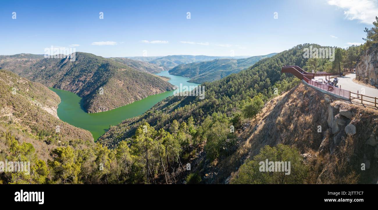 Viewpoint of Ujo over the meander of the river Tua, in the Douro region ...
