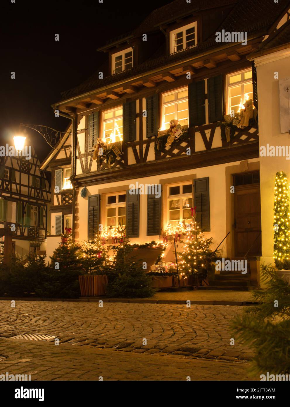 German tradition of decorating trees hi-res stock photography and ...