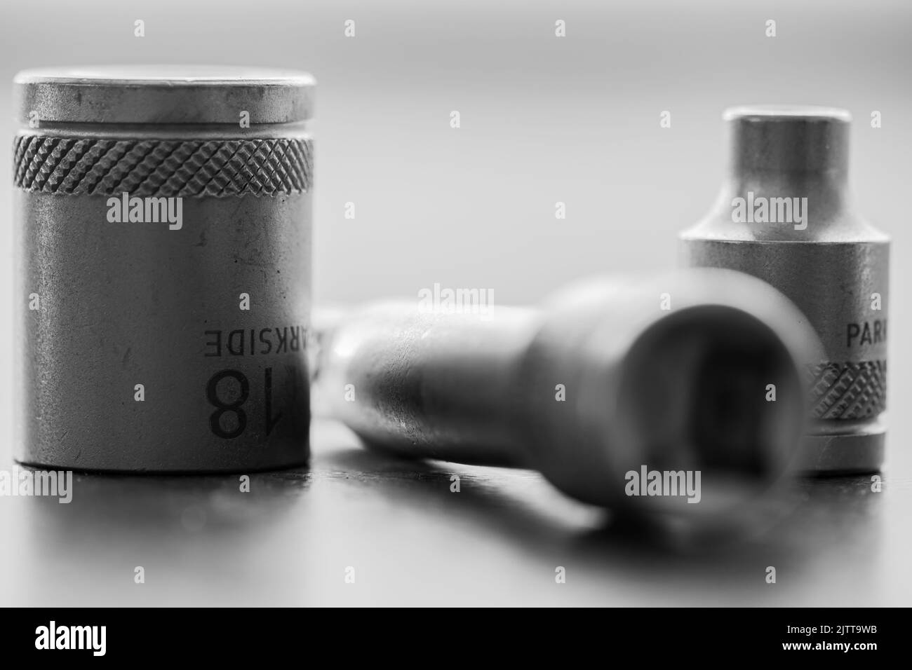 These are mechanical tools, this photography is make with a specific ...