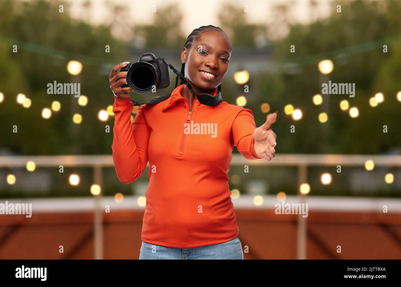 Woman shaking hands party hi-res stock photography and images - Alamy