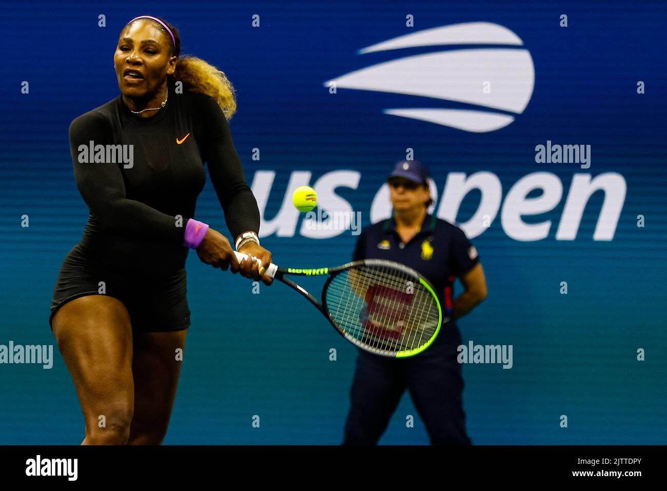Serena Williams playing against Wang Qiang and setting her 100th US ...