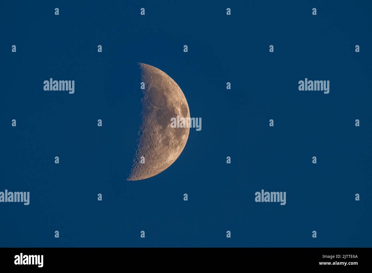 Young crescent moon hi-res stock photography and images - Alamy