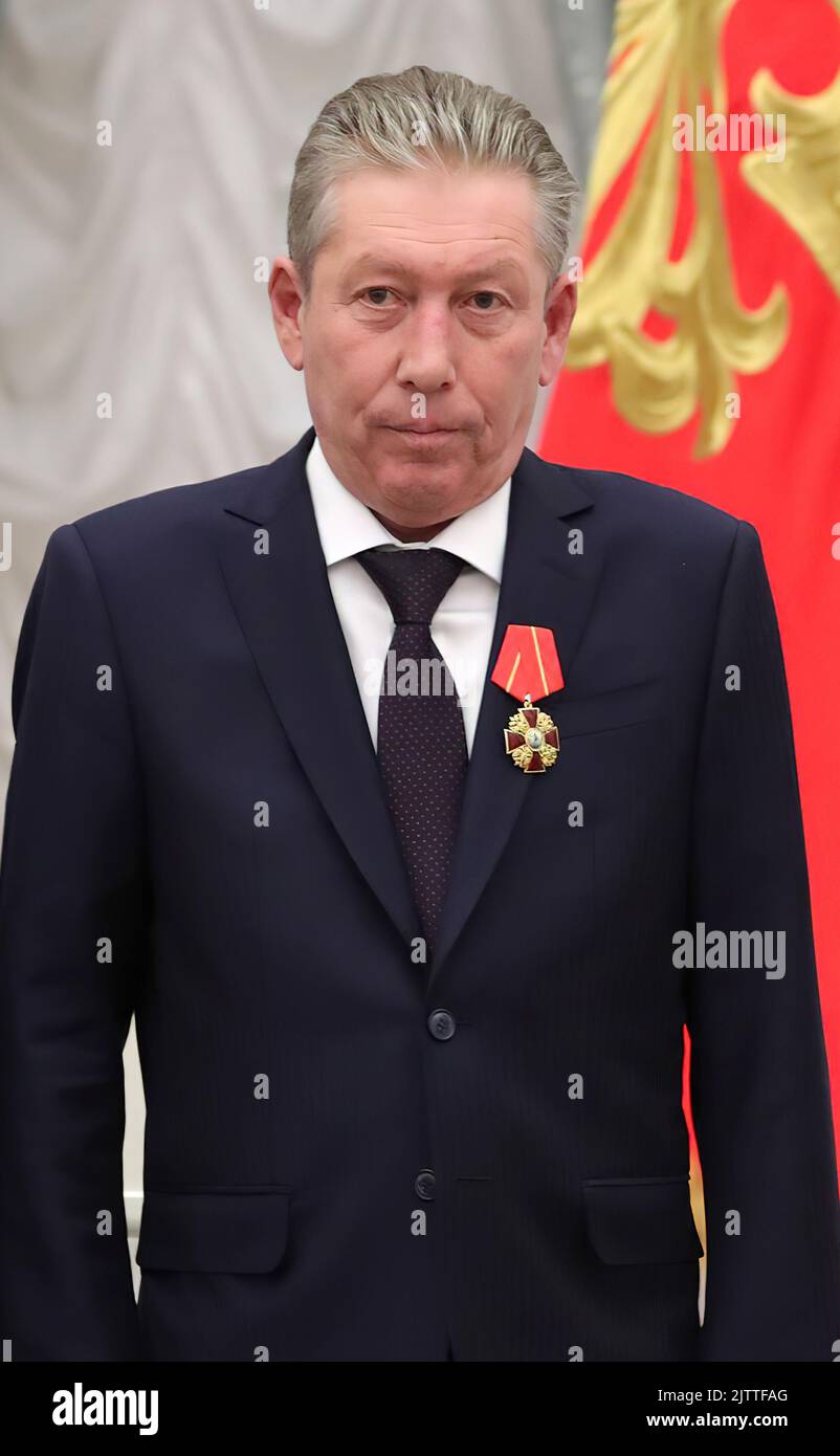 Office invasion window hi-res stock photography and images - Alamy