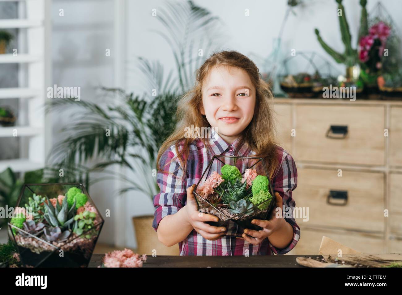 Child handmade gift hi-res stock photography and images - Alamy