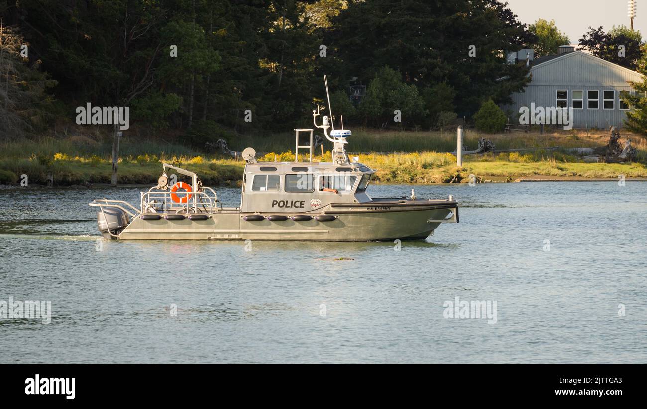 Indian police boat hi-res stock photography and images - Alamy