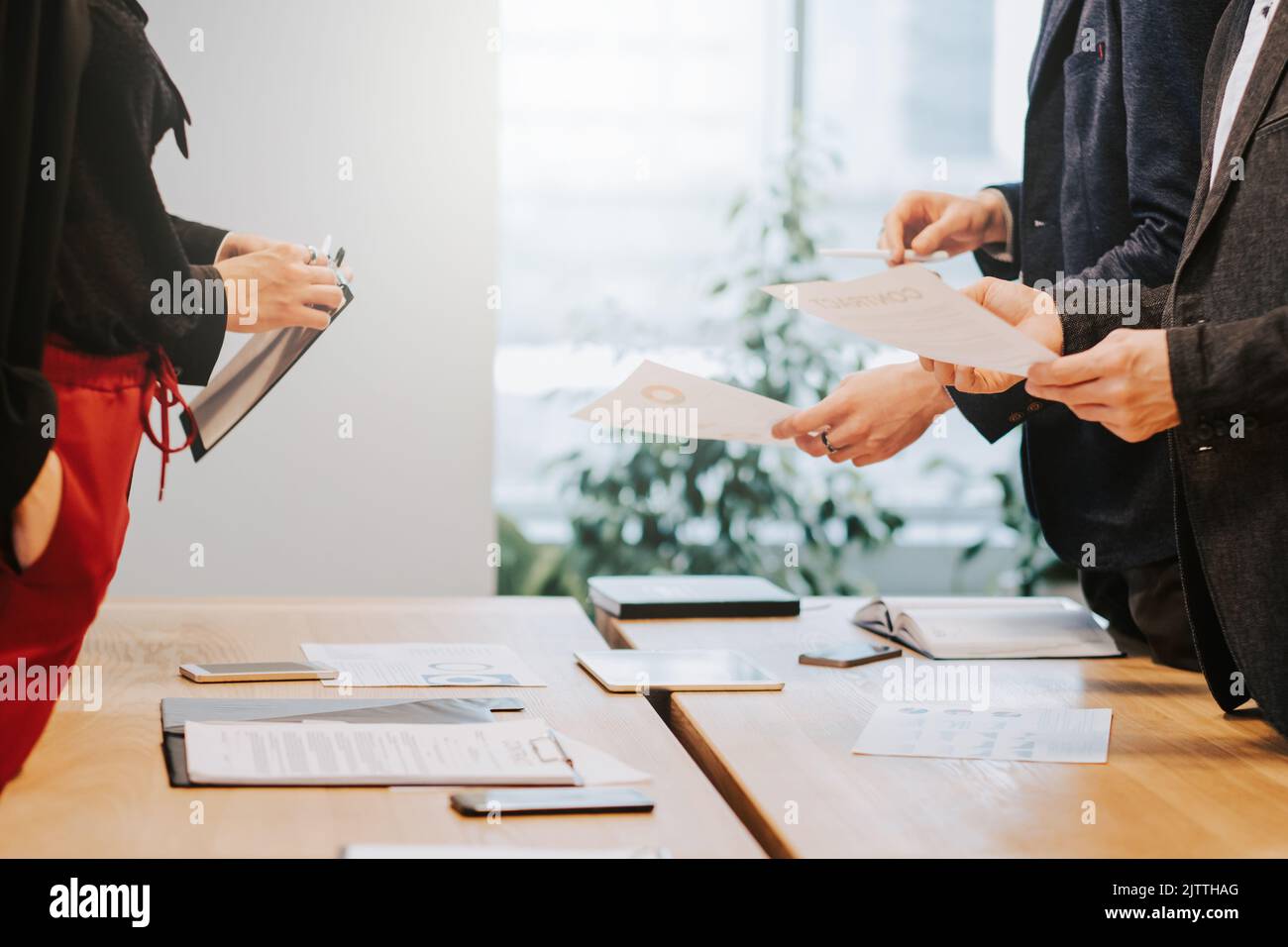 business partnership corporate meeting strategy Stock Photo - Alamy