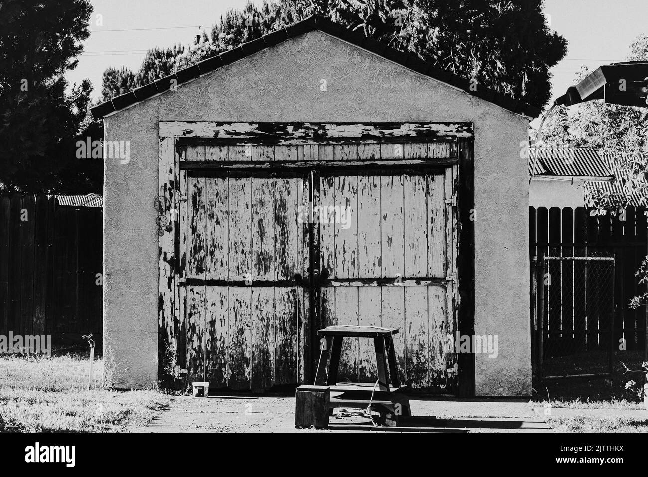 Vintage garage black and white hi-res stock photography and images - Alamy