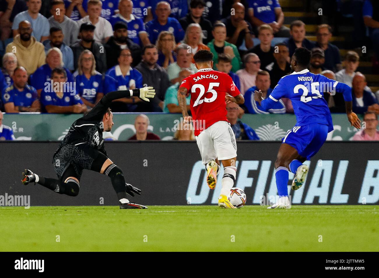 Jadon sancho 2022 september hi-res stock photography and images - Alamy